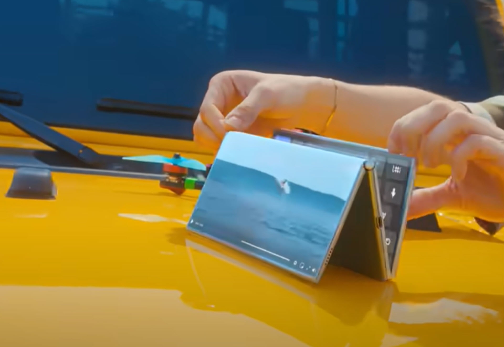 Η Samsung μας δείχνει τα σχέδια της για τα επόμενης γενιάς foldable ...