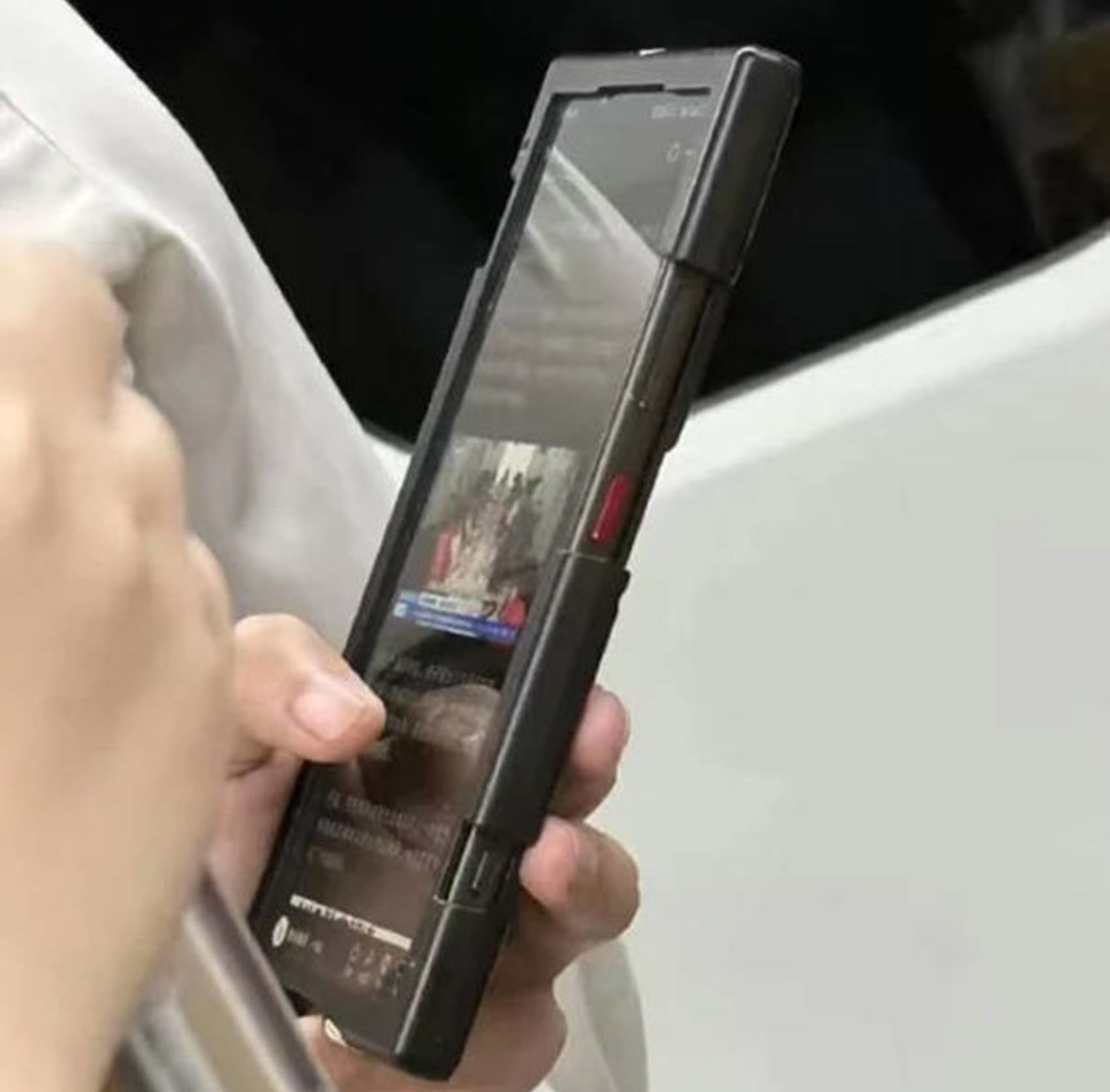 Nubia Z70 Ultra: Οι πρώτες φωτογραφίες δείχνουν νέο πλήκτρο λήψης που θυμίζει iPhone 16 - Matrix ...