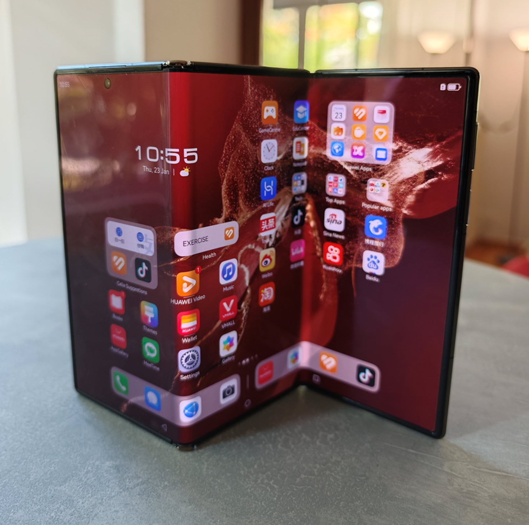 HUAWEI Mate XT: Επίσημα στην παγκόσμια αγορά με τιμή που "πονάει ...